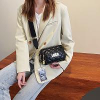 China Summer Diamond Multi-Pocket Shoulder Bag with Motion Detection and High Capacity for sale