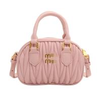 China Summer Women's Small Leather Messenger Bag with Mini Pleated Pattern and ZIP Closure for sale