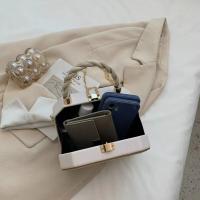 China Motion Detection Cross-Chain Shoulder Women's Purses with Small Jelly-Light and PU for sale