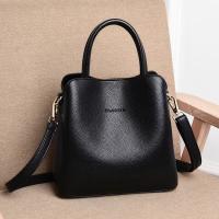 China Medium Size Women's Leather Handbag Designer Shoulder Bag with Geometric Pattern for sale