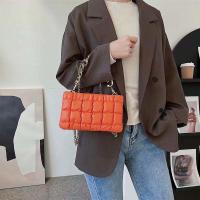 China Customized Logo Printing PU Leather Handbags Stylish Ladies' Purses with Chain Design for sale