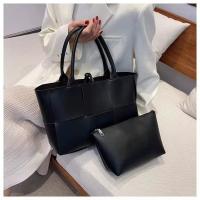 China Open Closure Women's Tote Bags with Large Capacity Luxury PU Leather Shoulder Bags for sale