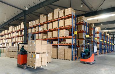 China Industrial Heavy Duty Storage Racks Strong Load Capacity 100-3000KG / Layer for sale