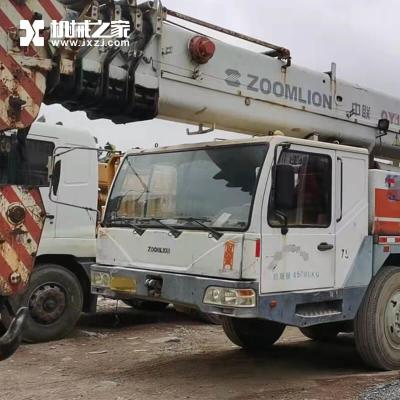 China Zoomlion QY70V Used Truck Crane 70 Ton Second Hand Mobile Crane 46m Boom for sale