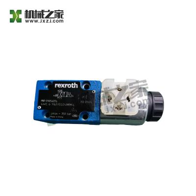 China ZOOMLION Crane Hydraulic Solenoid Directional Valve 4WE6Y6X/EG24N9K4 1010300566 200mm for sale