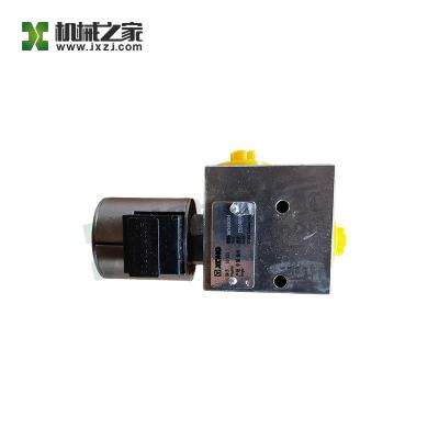 China XCMG Crane Parts 803408284 Auxiliary Starting Valve 200×100×100 mm for XGC100 Models for sale