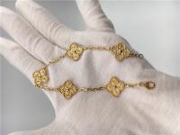 China Flower Shaped 18K Gold Bracelet 5 Motifs VCARO1IE00 For Girlfriend / Wife for sale