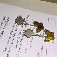 China Lucky Alhambra 18K Gold Earrings 2 Motifs White Mother Of Pearl With Butterfly Shape for sale