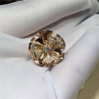 China Flower Shaped Ring Luxury Jewelry 18K Gold Diamonds For Wedding / Engagement for sale