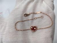 China Young Ladies 18K Gold Jewelry Sweet Alhambra Heart Bracelet With Carnelian for sale