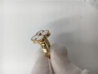 China Vintage Alhambra Yellow 18k Gold Ring Round Diamond With White Mother Of Pearl for sale