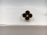 China Round Diamond / Onyx 18K Gold Ring Vintage Alhambra For Wedding / Engagement for sale