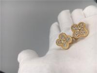 China Round Diamonds Vintage 18K Gold Earrings Handmade For Wife / Girlfriend for sale