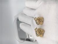 China Round Diamonds Vintage 18K Gold Earrings Handmade For Wife / Girlfriend for sale