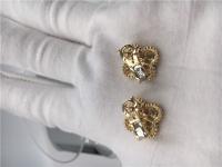 China Round Diamonds Vintage 18K Gold Earrings Handmade For Wife / Girlfriend for sale