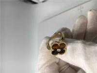 China Round Diamond Wedding Rings Yellow Gold 18k , Gemstone Engagement Rings With Tiger’S Eye for sale