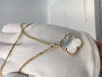China Long Yellow 18K Gold Necklace Elegant White Mother Of Pearl For Ladies for sale