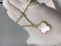 China Long Yellow 18K Gold Necklace Elegant White Mother Of Pearl For Ladies for sale