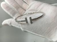China T Wire Bracelet 18K Gold Jewelry White Gold With Round Brilliant Diamonds for sale