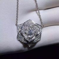 China Piaget Rose Pendant With 18k Gold Chain , Women'S Piaget Diamond Necklace for sale