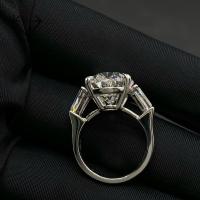 China Luxuryshine Oval Cut VVS/VS Lab Grown Diamond 10CT Solitaire Ring 18K solid Gold custom Jewelry  With IGI Certificate for sale