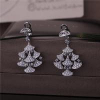 China Roma High Jewelry DIVAS' DREAM Earrings in 18K white gold set with 7 Main Diamonds and full pavé diamonds for sale