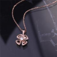 China Italy Fiorever Necklace 18K Rose Gold Pendant set with a central diamond and pavé diamonds REF 356223 for sale
