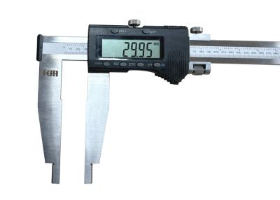 China Precision Electronic Digital Caliper with 0-1000mm Measuring Range for Wide Size Measurement for sale