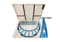 China 900-1050mm Outside Micrometer For Measuring Metal And Non-metal Workpieces With Interchangeable Anvils for sale