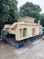 China High Capacity Hydraulic Double Roll Crushing Machine With 1500mm Diameter Roller for sale