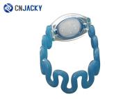 China Custom Logo RFID Rubber Wristband for sale