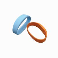China Flexible 13.56 MHz RFID Silicone Wristband Programmable NFC Bracelet Weatherproof 260 Bytes for sale