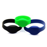 China Adjustable Silicone RFID Wristband NFC Chip 213 216 M1 High Frequency Waterproof for Hotel Water Park Access Control for sale