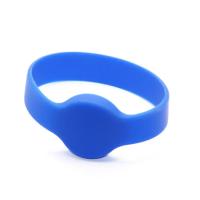 China Adjustable Silicone RFID Wristband NFC Chip 213 216 M1 High Frequency Waterproof for Hotel Water Park Access Control for sale