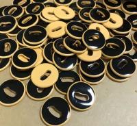 China UHF RFID PPS Laundry Tag Waterproof Washable Button for Textile Management 860-960MHz for sale