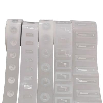 China Customized ISO14443A 13.56MHz NFC NTAG213 215 216 Passive RFID Tags 5x5mm for sale