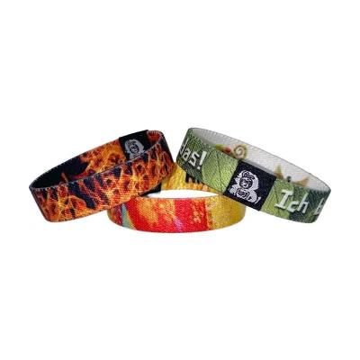 China Elastic Polyester Reusable RFID Bracelet Wristband Customized Fabric NFC Sports Wristband for sale