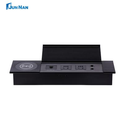 China Electric Sockets And Smart Plug Extension Adapters For Desktop for sale