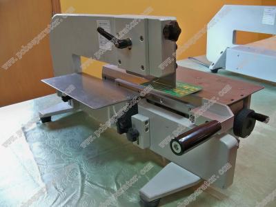 China Manual Pcb Depaneling Equipment White Easy Operation V Cutting Machine Pcb for sale