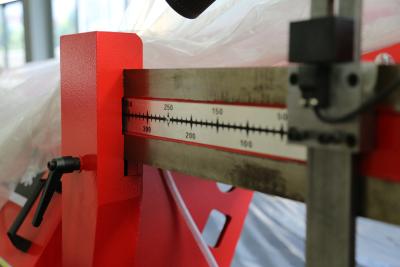 China CNC 2500mm Portable Metal Cutting Band Saw Horizontal Band Saw for sale