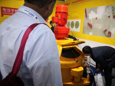 China Input Capacity 375L Precast Concrete Mixer Minimum Maintenance PMC250 Low Noise for sale