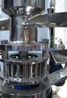 China Large Capacity Vacuum Emulsifying Machine Top / Bottom Driven GMP Standard for sale