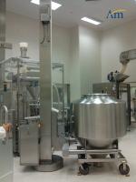 China BL 2500L IBC Pharma Lifter Bin Material Handling Equipment For Pharm Manufacturing Column for sale