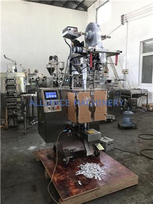China 1-5 G Fill Volume Pharmaceutical Packaging Equipment Sachet Filling Back Seal With Corner Rounding for sale