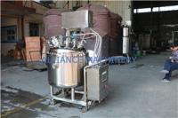 China Movable Stainless Steel Mixing Tank , Explosion Proof Production Cream Tank for sale