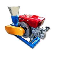 China Wear Resistance Small Poultry Feed Pellet Machine 350-450kg/H Easy Operation for sale