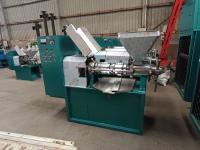 China High Efficiency 3kw Automatic Oil Expeller Machine Commercial Use  6YL-70 for sale