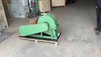 China Industrial Wood Sawdust Making Machine With High Efficiency for sale