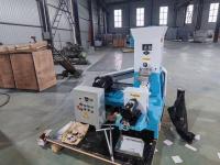 China Capacity 40-50kg/H Fish Feed Pellet Machine Dustproof for sale
