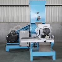 China Small Scale Floating Fish Feed Pellet Machine 55kw 700kg/ H With Two Sleeves for sale